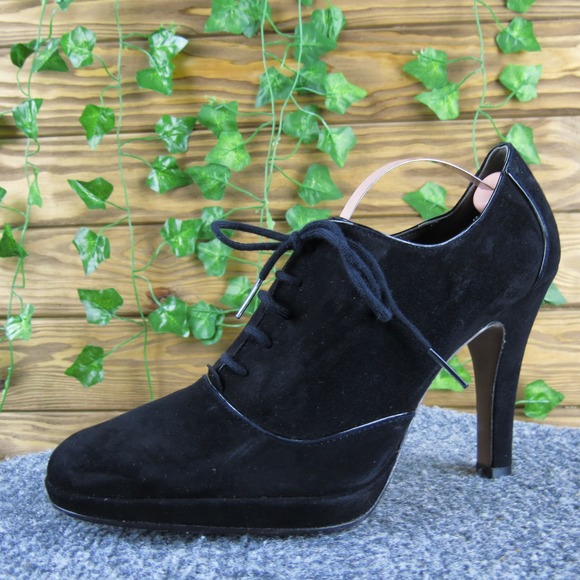 Circa Joan David | Shoes | Circa Joan David Sage Women 8 Black Suede ...